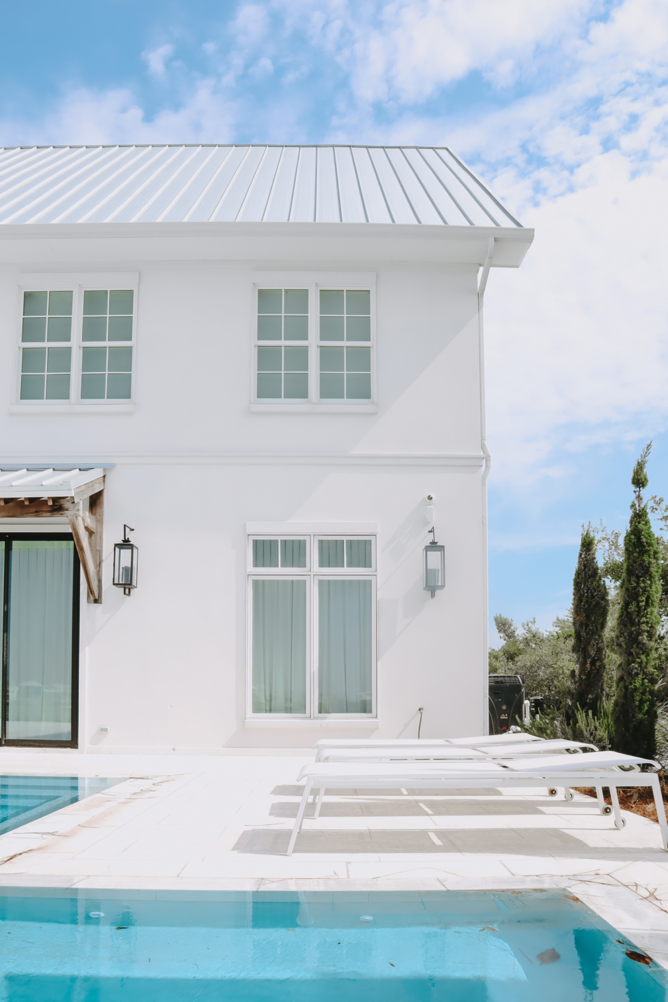White Waves - McCollough Architecture